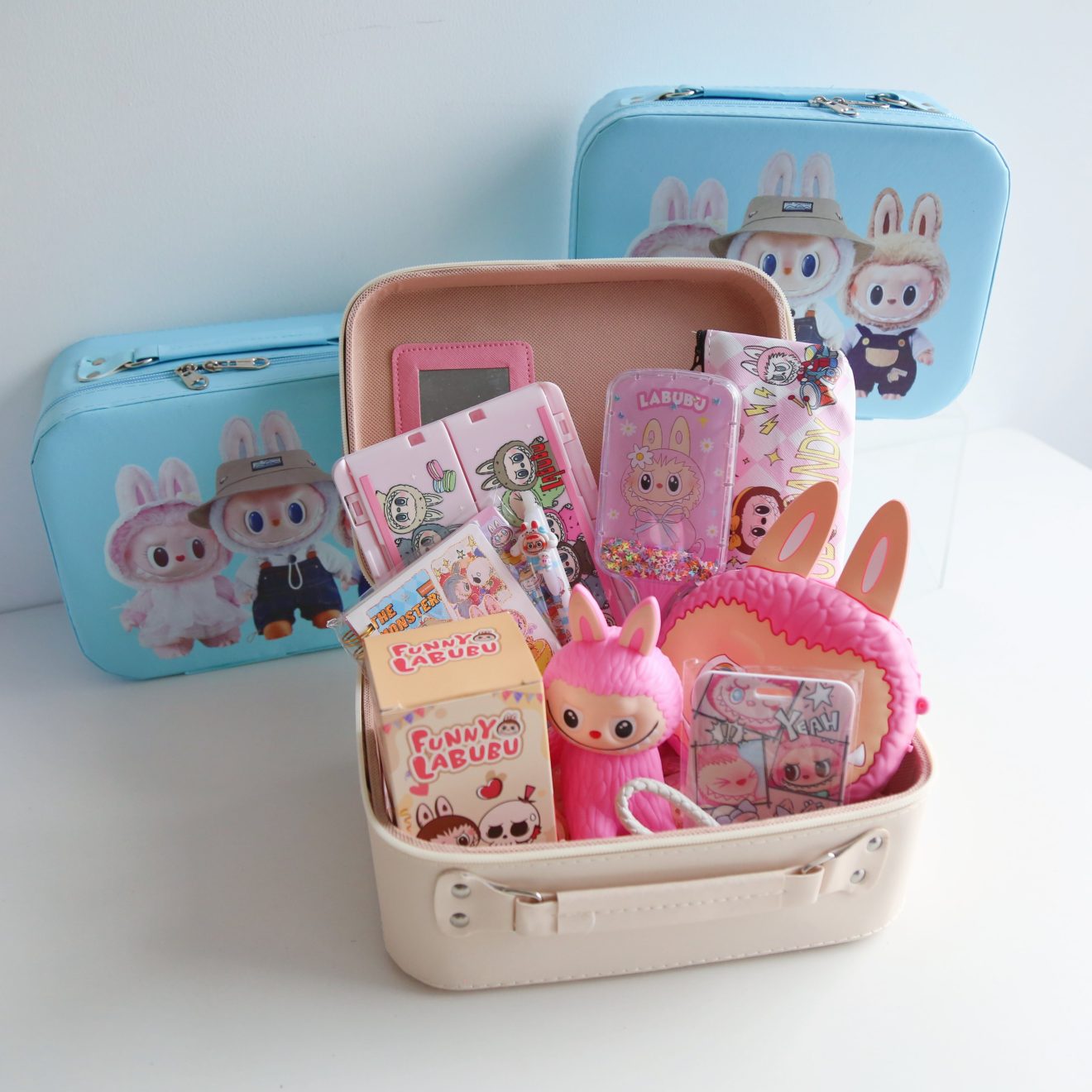 Lububu Gift Box | 1 suitcase +10 random items [ 4 Colors ] – Aboohoo Gifts